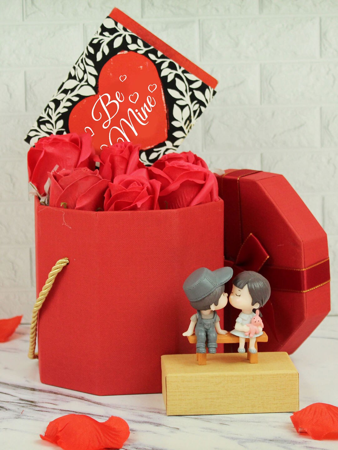 Buy | Red & Black Valentine Special Romantic Combo | Tied Ribbons