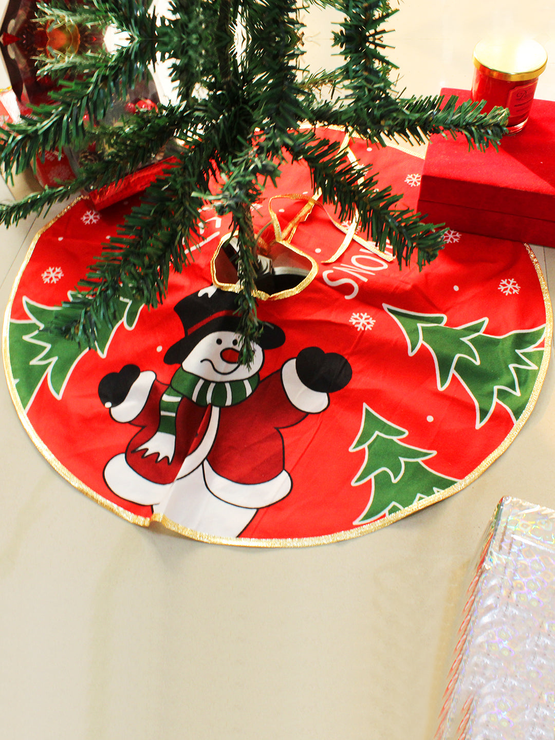 Buy | Tree Cloth for Christmas Decoration Item ( Red & Green ) | Tied ...