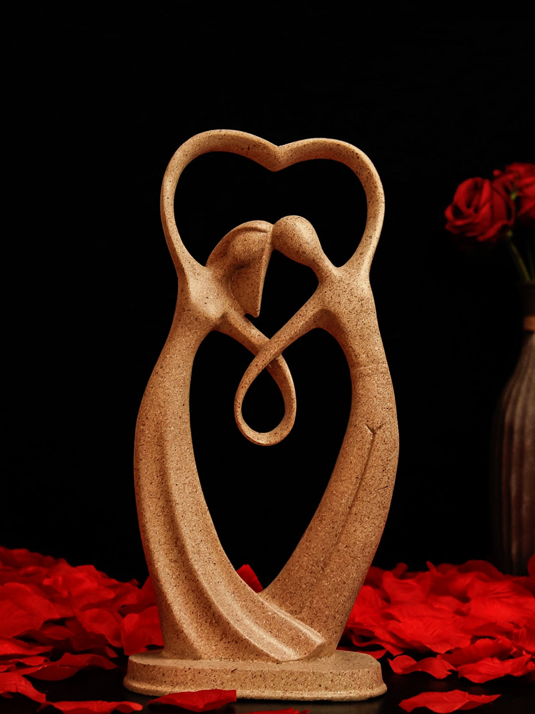 Buy | Beige Textured Romantic Couple Showpiece | TIED RIBBONS PRIVATE ...
