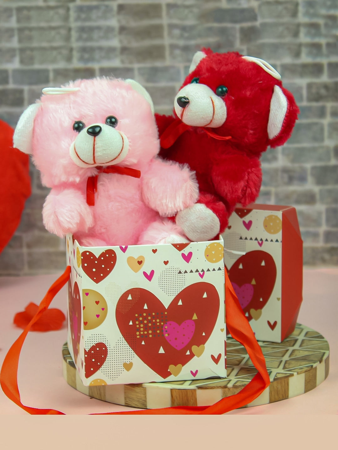 Buy | White & Red Valentine Special Gift Hamper | Tied Ribbons